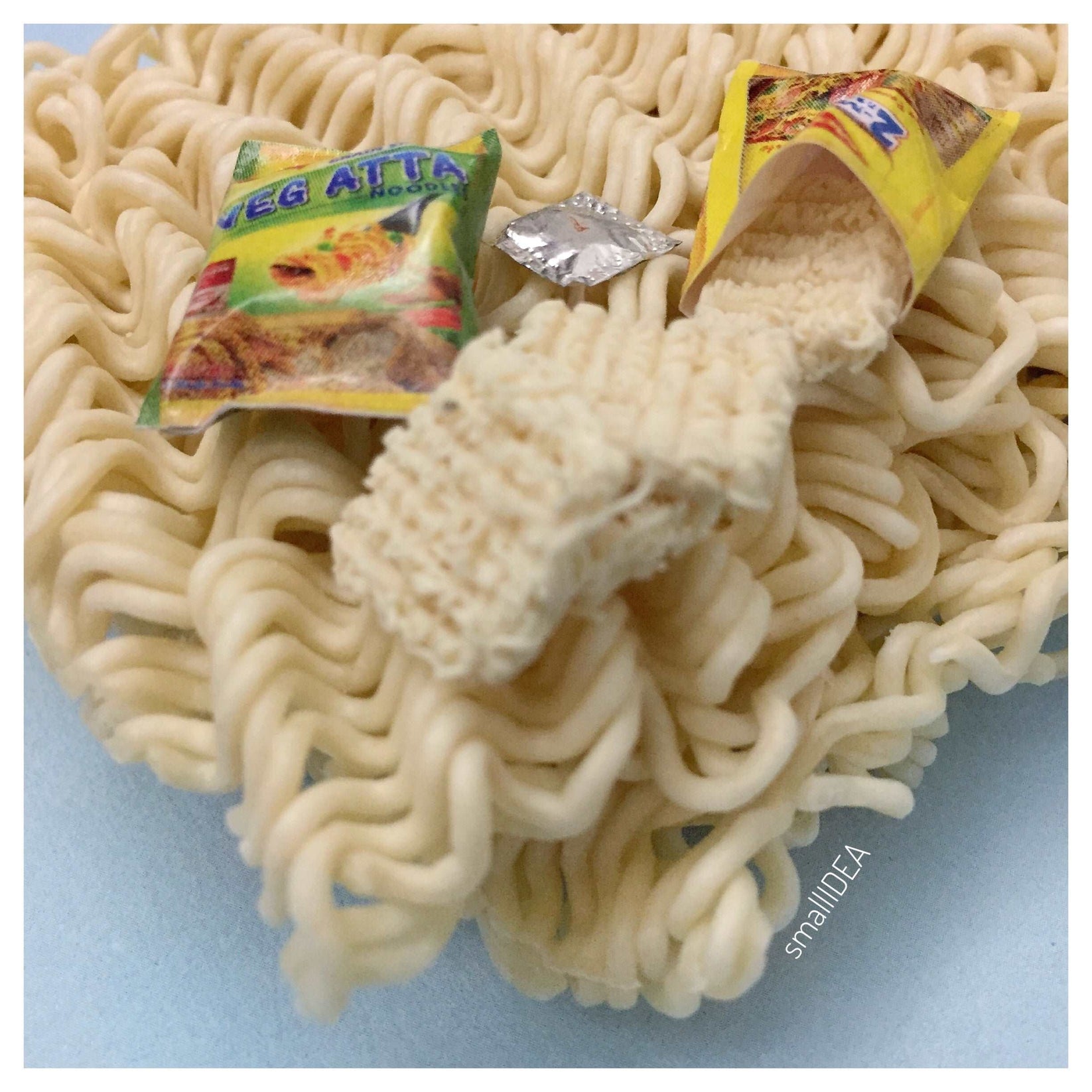 Instant Noodle Miniature Food Magnet – small IDEA